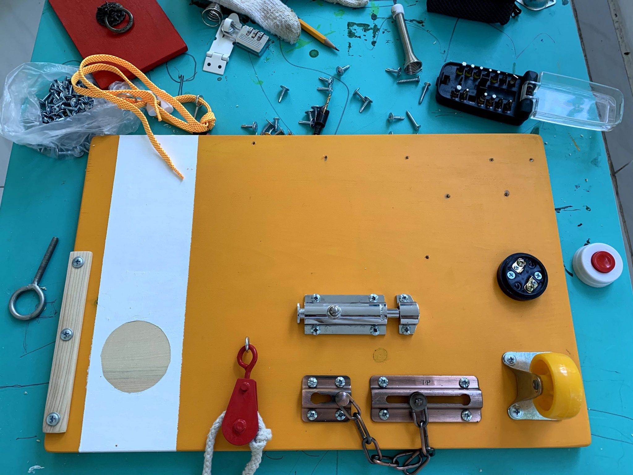 Petra's Magic Door (Busy board DIY Tutorial) – Easy Busy Boards™